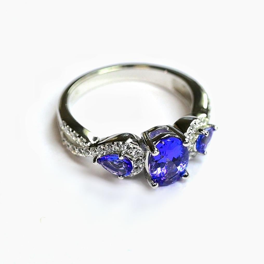 1.19 Ct Tanzanite and Cubic Zirconia Ethical Ring 925 Sterling Silver Bridal Ring For Sale at ...