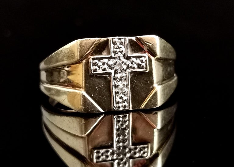 Vintage 9k Gold Diamond Cross Signet Ring For Sale at 1stDibs