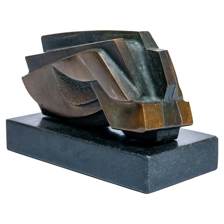 Vintage Abstract Futurist Bronze Sculpture by Italian Artist Gualtiero ...