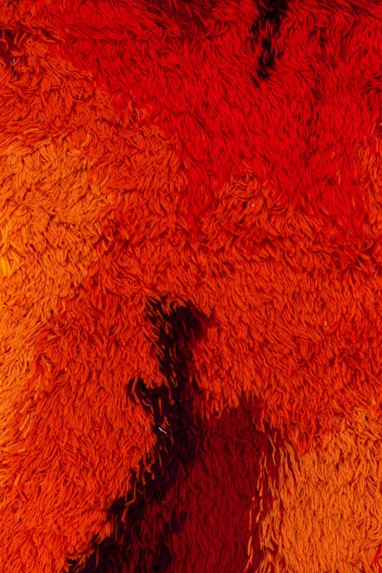 Vintage Abstract Rug with Bold Red Colors For Sale at 1stDibs