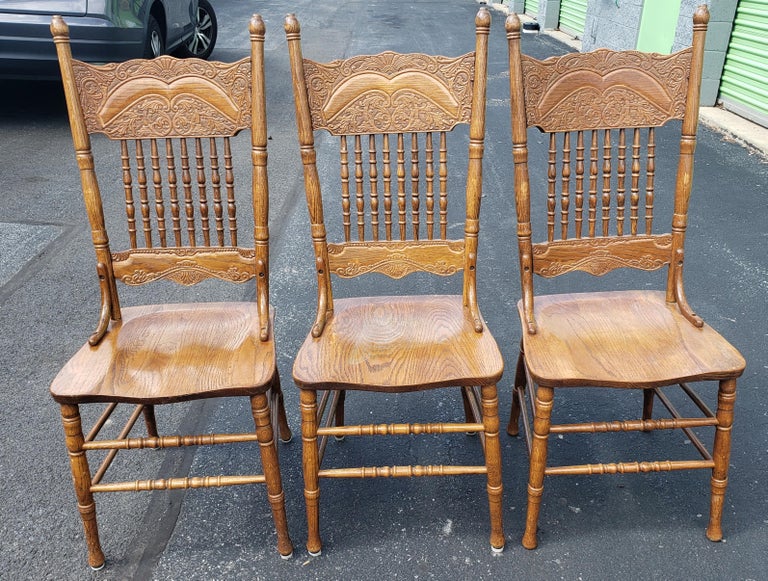 Set of 3 Vintage Amish Oak Country Pressed Back Spindle Chairs For Sale ...