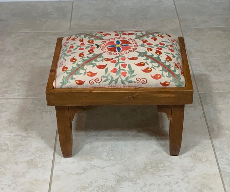 Vintage Amish Suzani Hand Crafted Foot Stool For Sale at 1stDibs ...