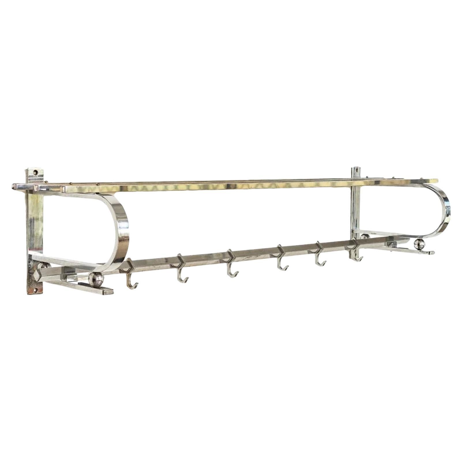 Antiguo perchero Art Decó Bauhaus cromado, circa 1930 en venta en 1stDibs