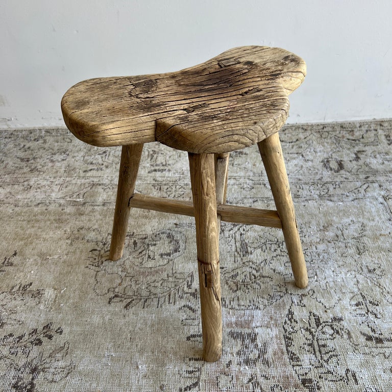Vintage Antique Clover Shape Elmwood Stool For Sale at 1stDibs
