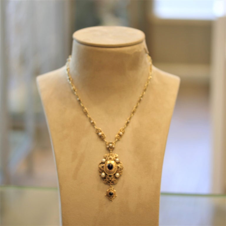 Vintage Antique-Style Amethyst Pearl Gold Drop Necklace For Sale at 1stDibs
