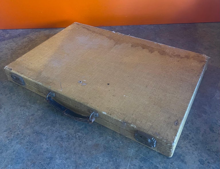 Vintage Art Deco Cork and Bakelite Backgammon Set at 1stDibs