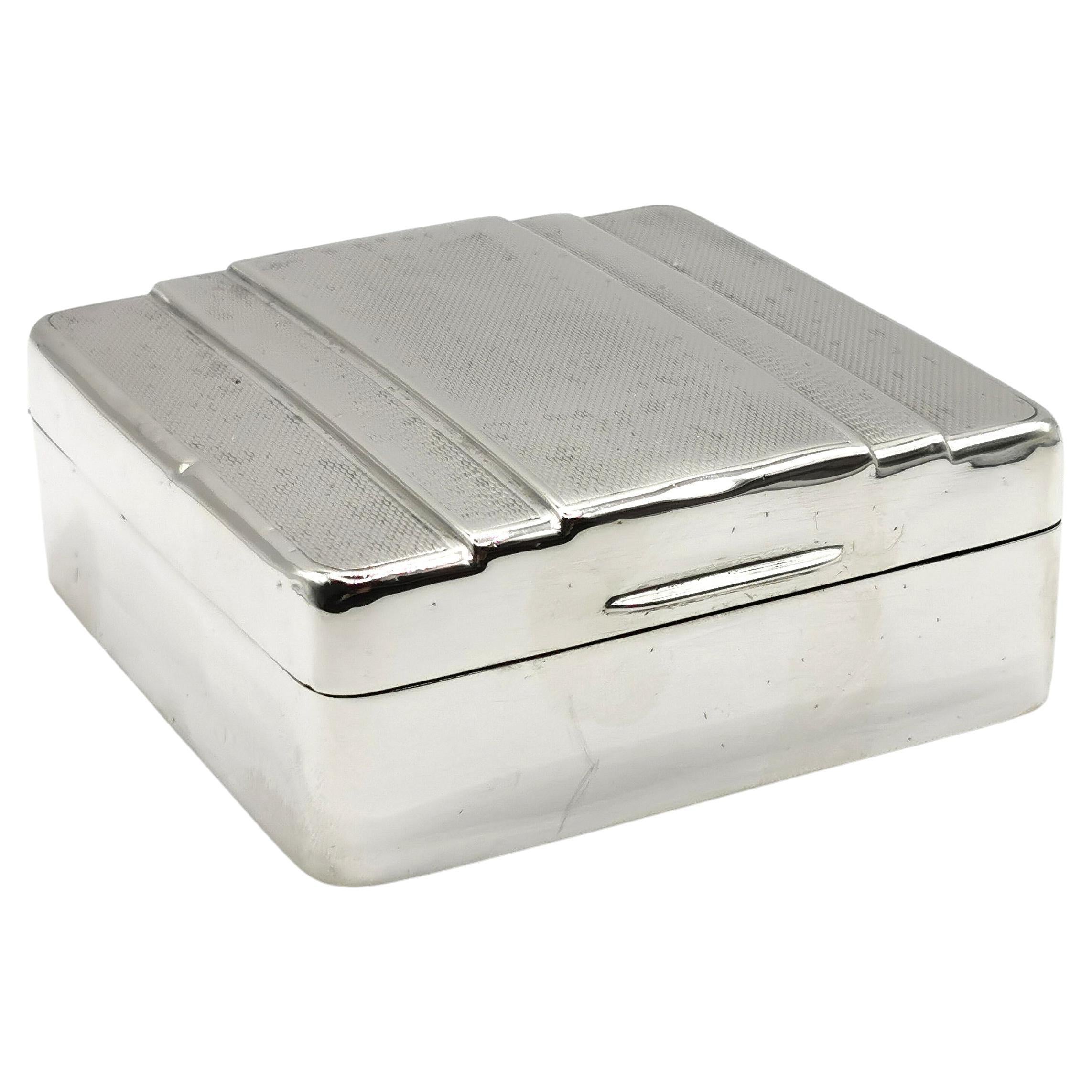 Czechcholslavakian Art Deco Silver Box by MV For Sale at 1stDibs | mv deco