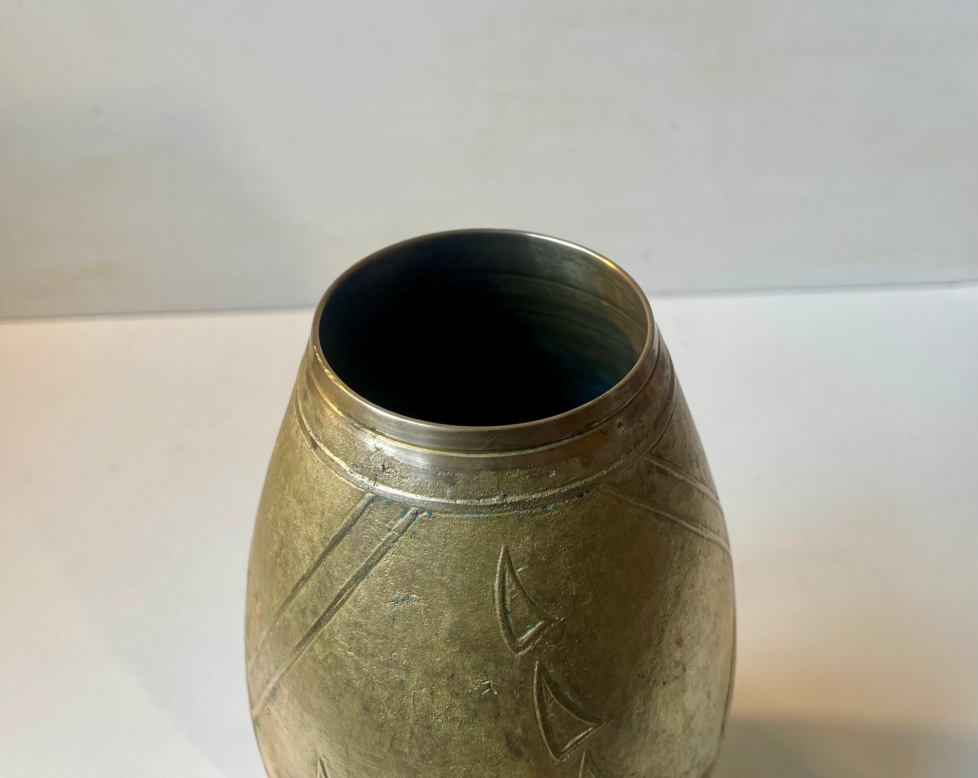 Vintage Art Deco style Torpedo Vase in Etched Brass For Sale at 1stDibs