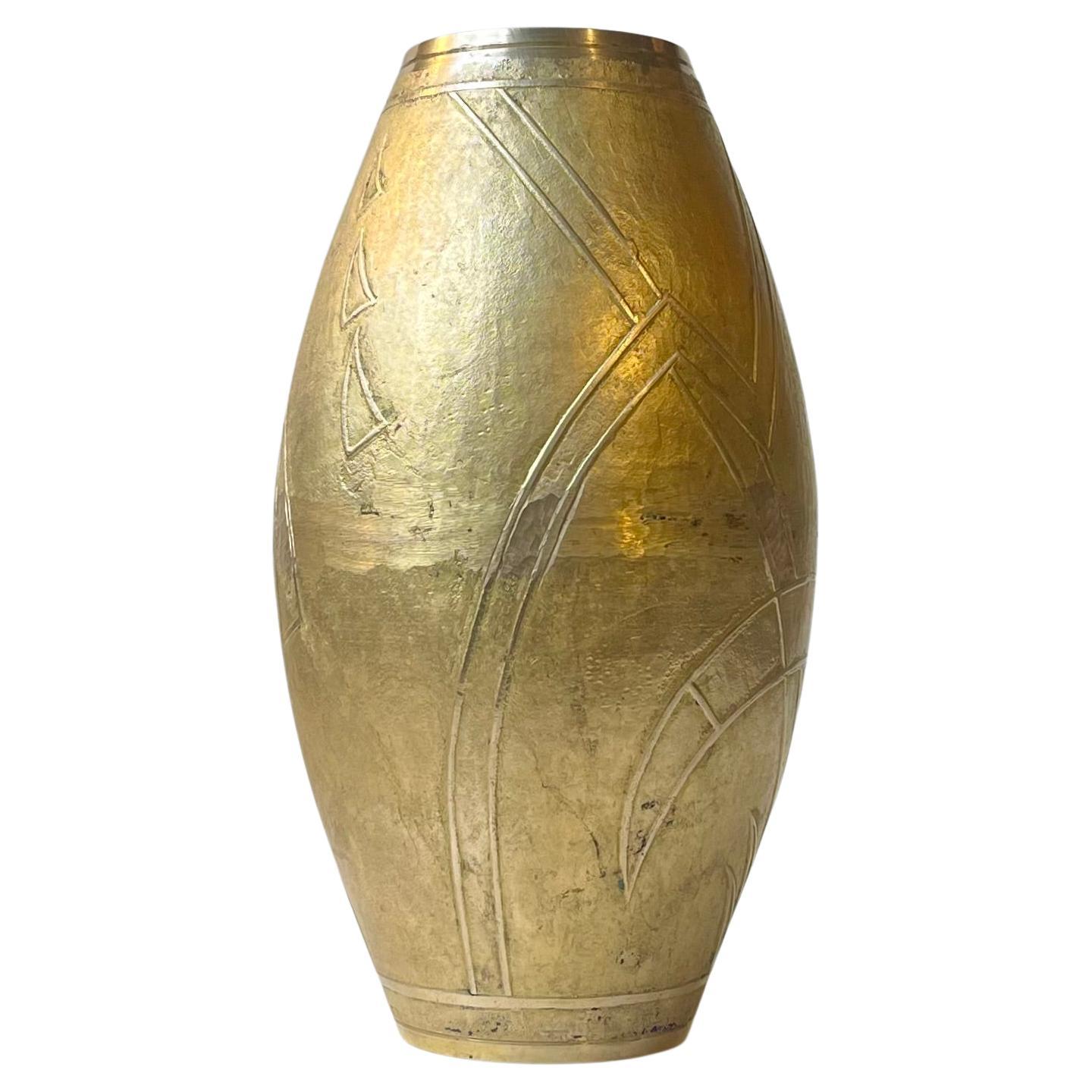 Vintage Art Deco style Torpedo Vase in Etched Brass For Sale at 1stDibs