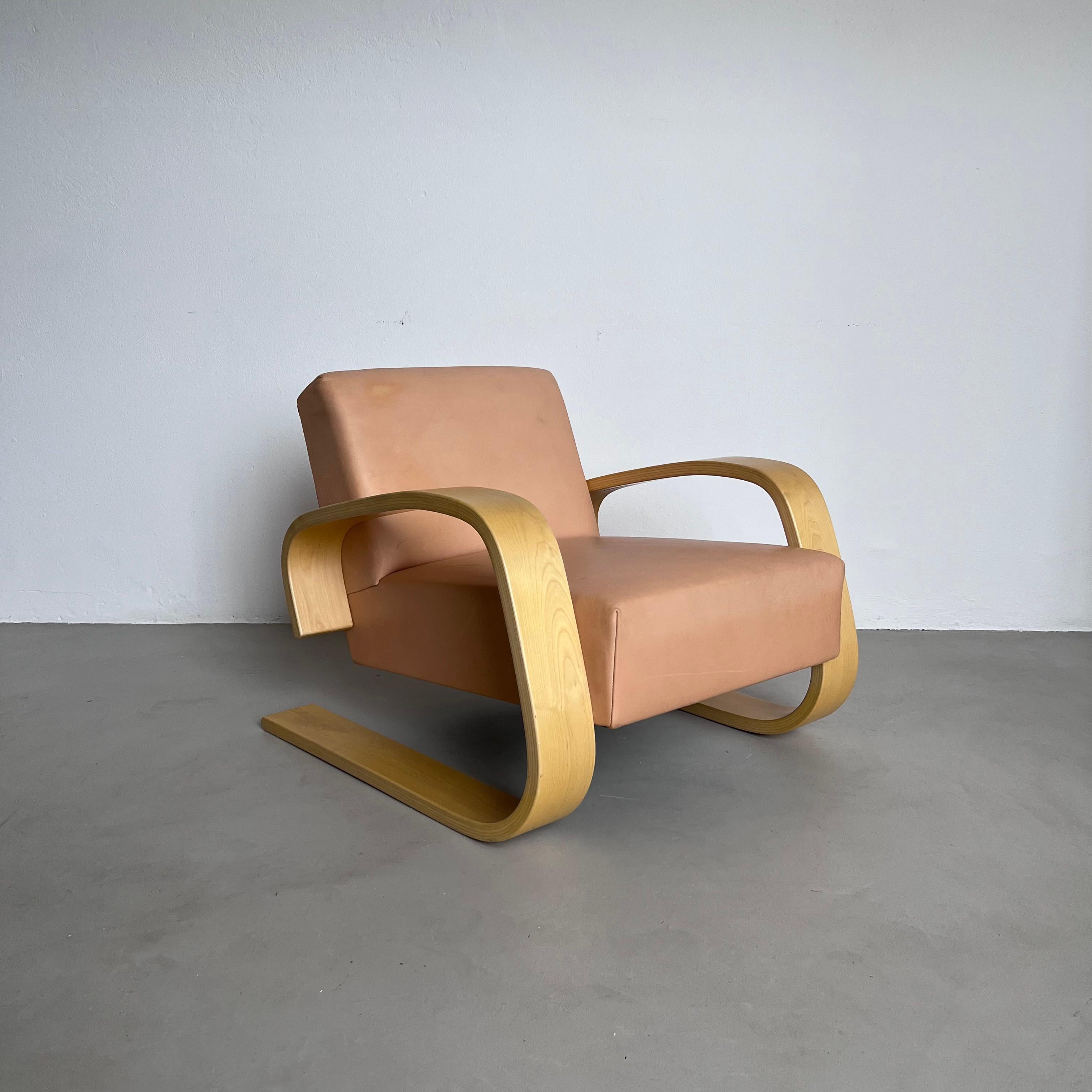 Vintage Artek 400 "Tank" Armchair by Alvar Aalto in Salmon Leather ...