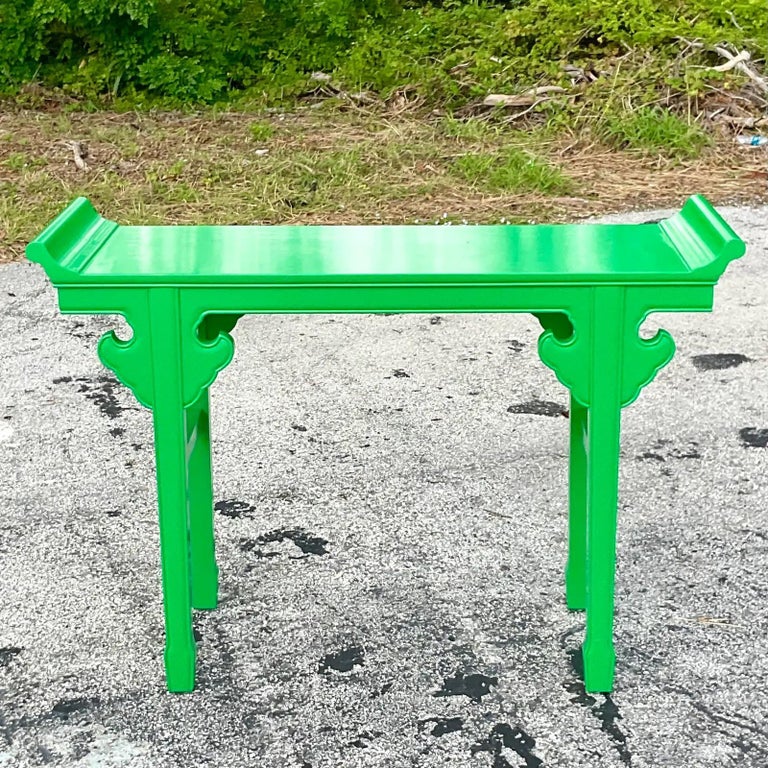 Vintage Asian Lacquered Pagoda Console Table For Sale at 1stDibs