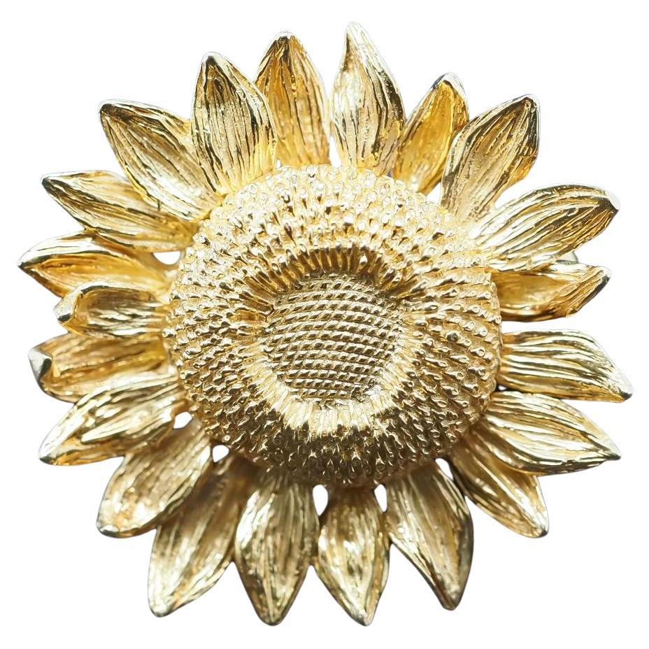 Asprey Brooches - 7 For Sale at 1stDibs Asprey Brooches - 7 For Sale at 1stDibs
