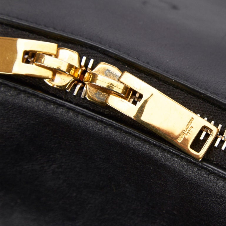 Vintage Authentic YSL Black Leather Classic Duffle 6 France MEDIUM For ...