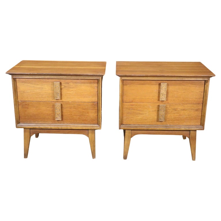 Vintage Bassett Side Tables For Sale at 1stDibs