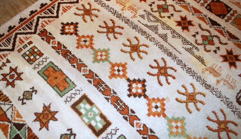 Vintage Belgian Savonnerie Rug, 1960s, 1B555 For Sale at 1stDibs