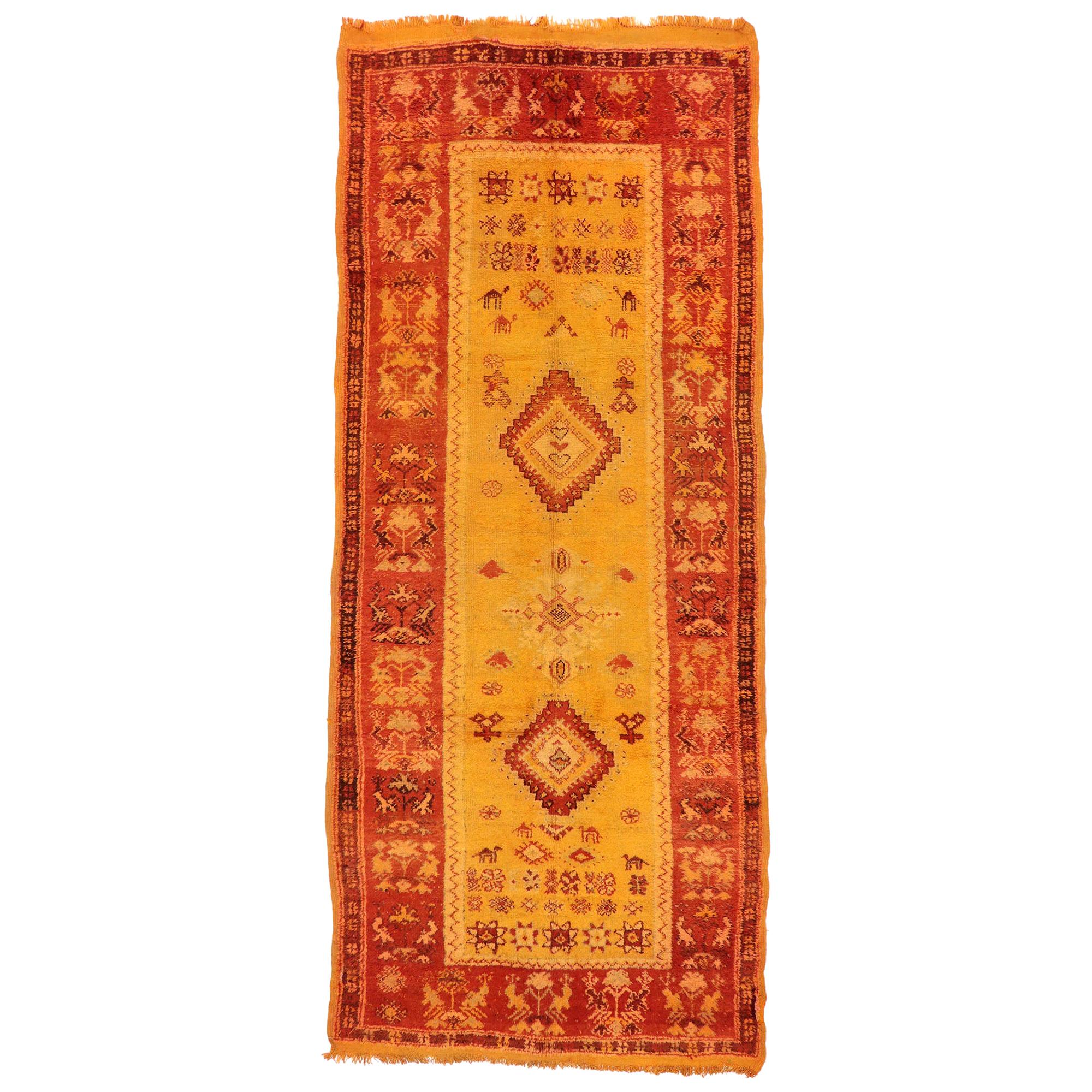 Vintage Rustic Moroccan Rabat Design Rug For Sale at 1stDibs