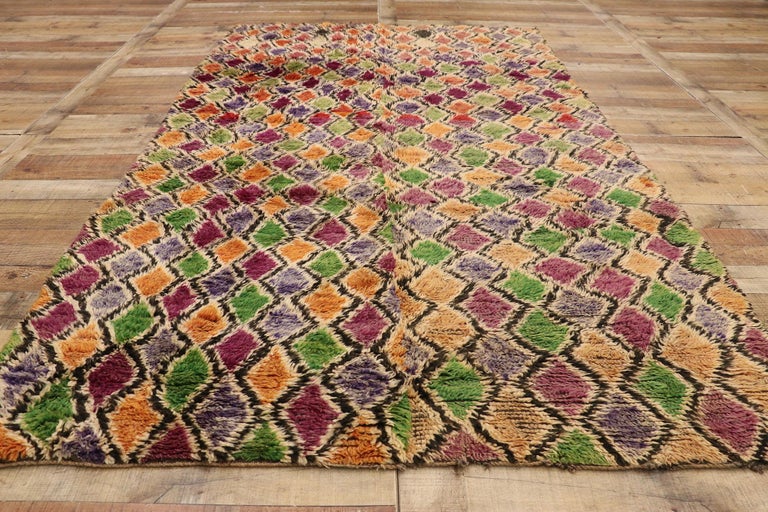 Vintage Berber Moroccan Rug with Bohemian Style For Sale at 1stDibs