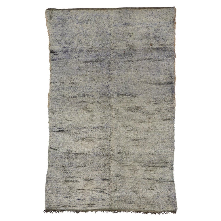 Vintage Berber Moroccan Rug with Bohemian Style For Sale at 1stDibs