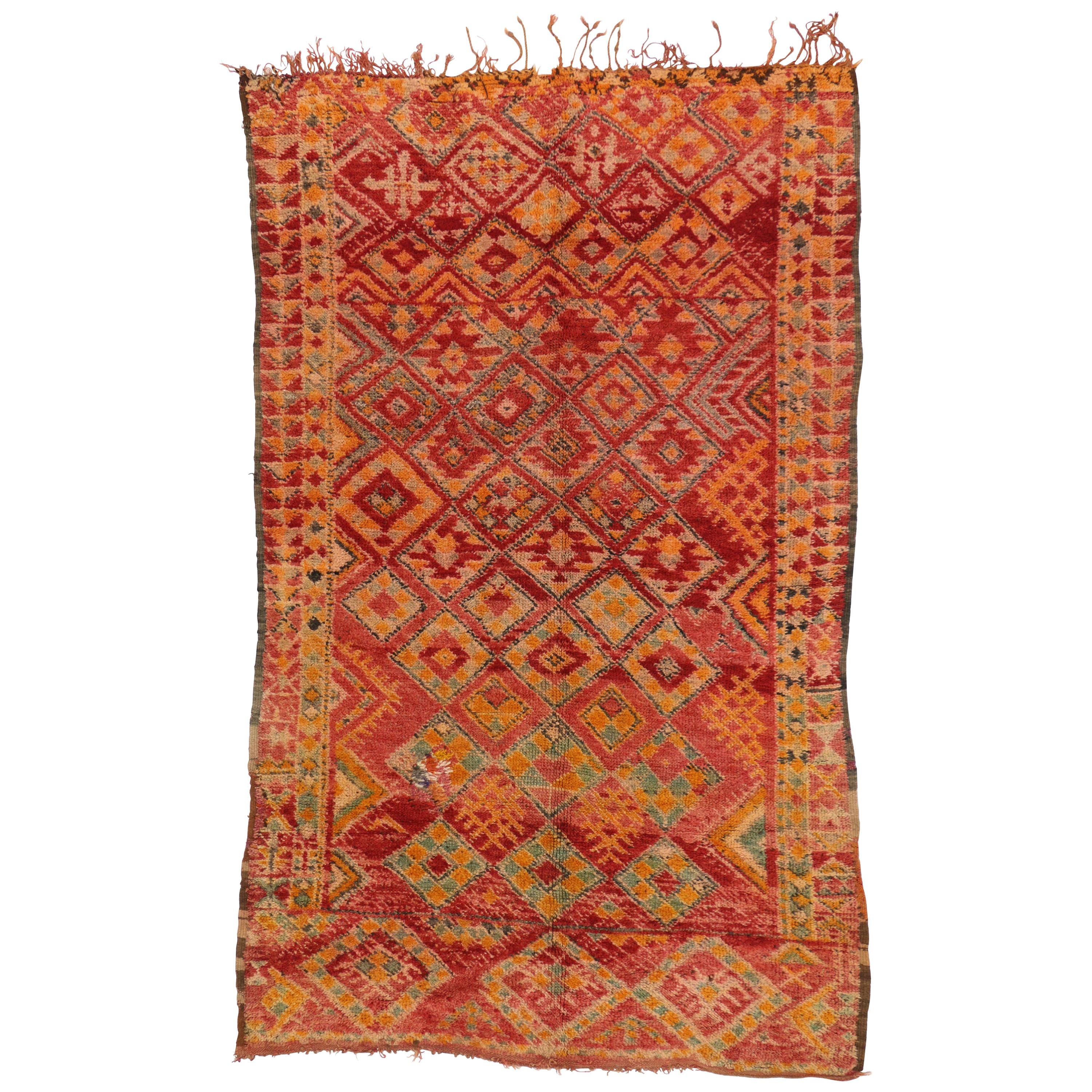 Contemporary Berber Moroccan Rug with Diamond Cross-Hatch Pattern For ...