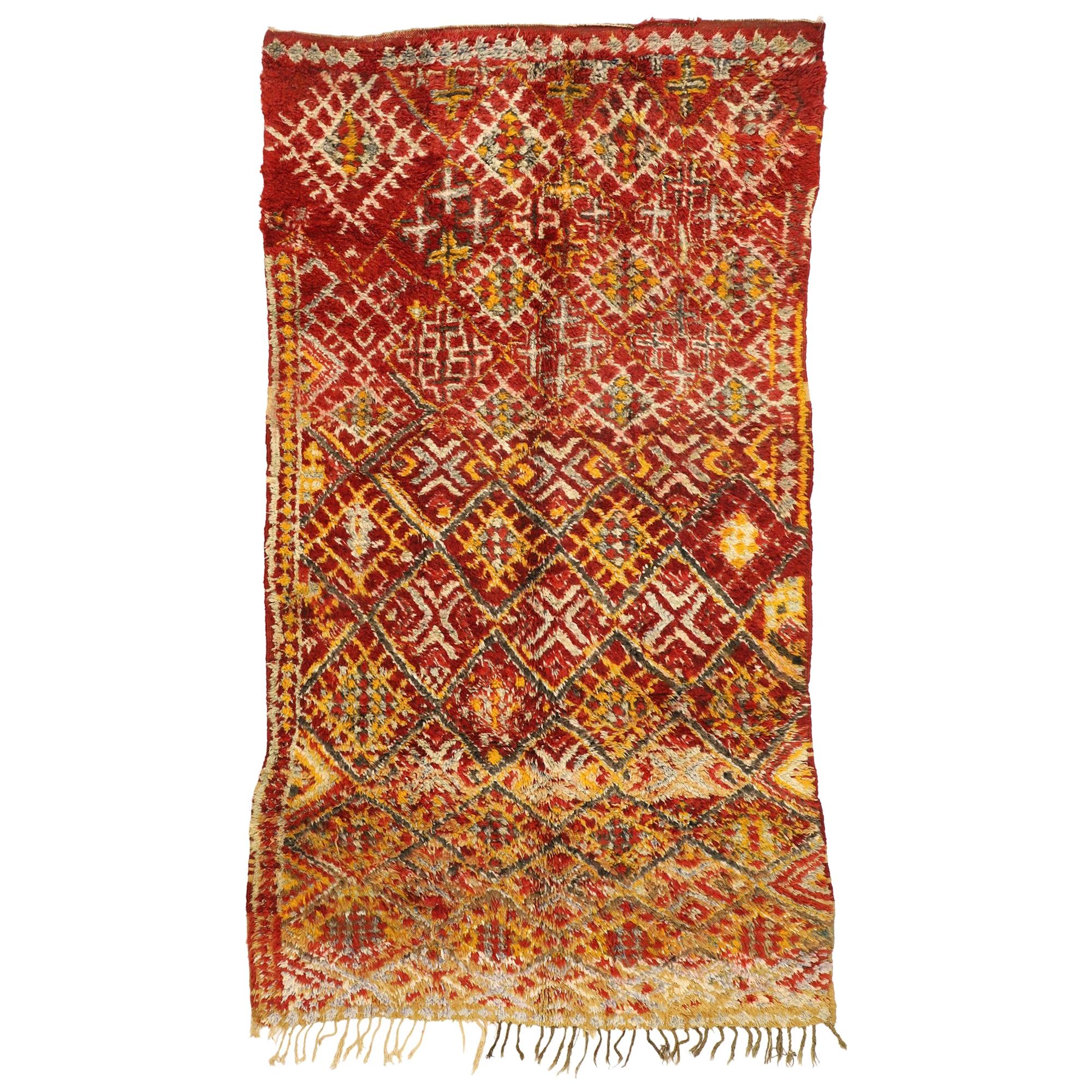 Vintage Berber Moroccan Rug with Modern Northwestern Style For Sale at ...