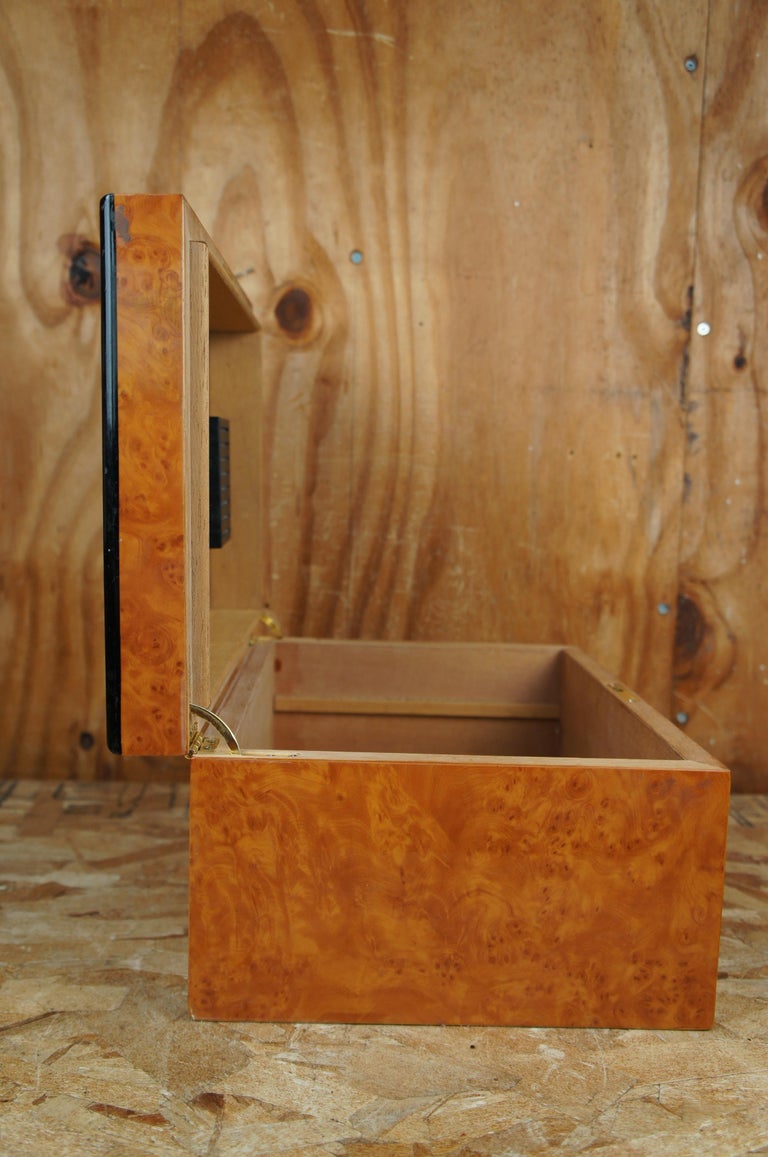 Vintage Birdseye Maple Cedar Lined Cigar Tobacco Storage Humidor Box ...
