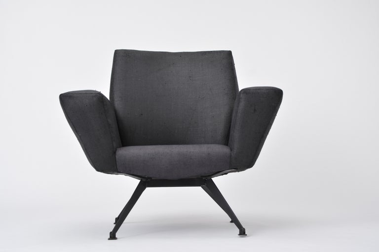 Vintage Black Italian Lounge Chair Model 548 by Lenzi, 1960s at 1stDibs