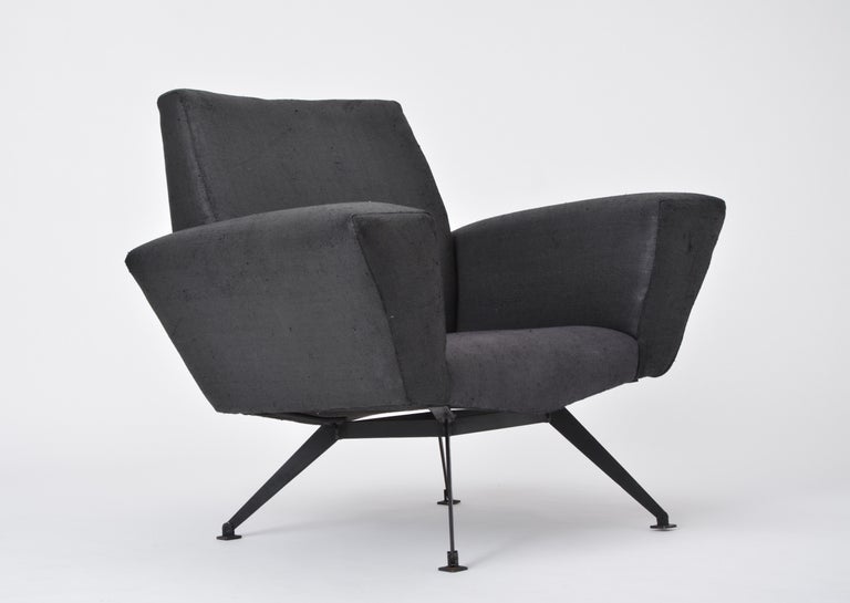 Vintage Black Italian Lounge Chair Model 548 by Lenzi, 1960s at 1stDibs