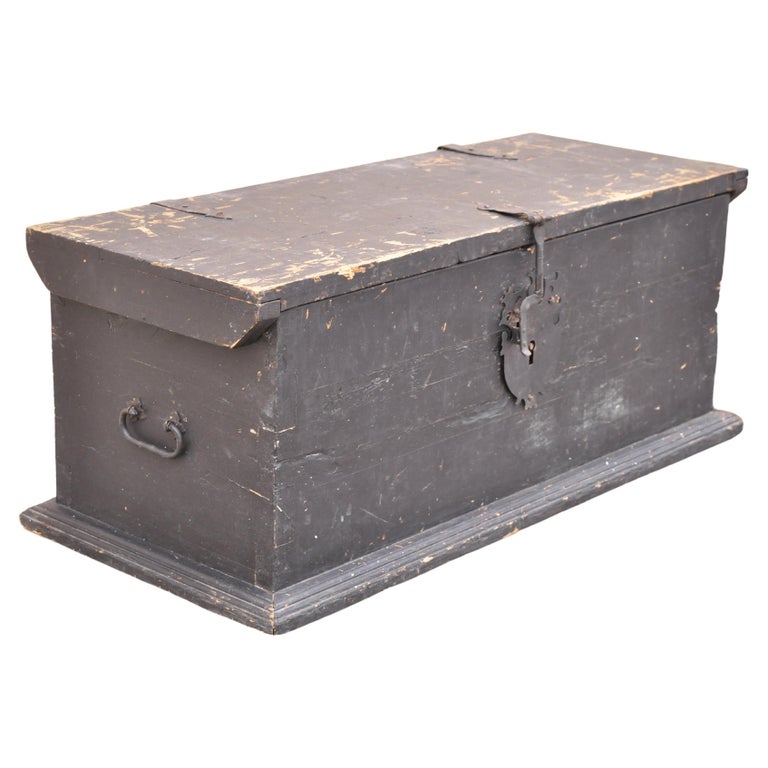Vintage Black Pine Wood Wooden Mexican Rustic Blanket Chest Trunk at ...