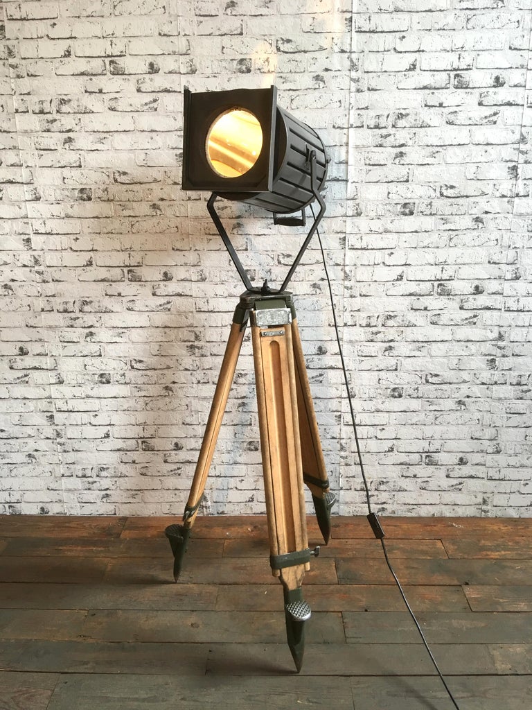 Vintage Black Theater Tripod Lamp, 1960s For Sale at 1stDibs