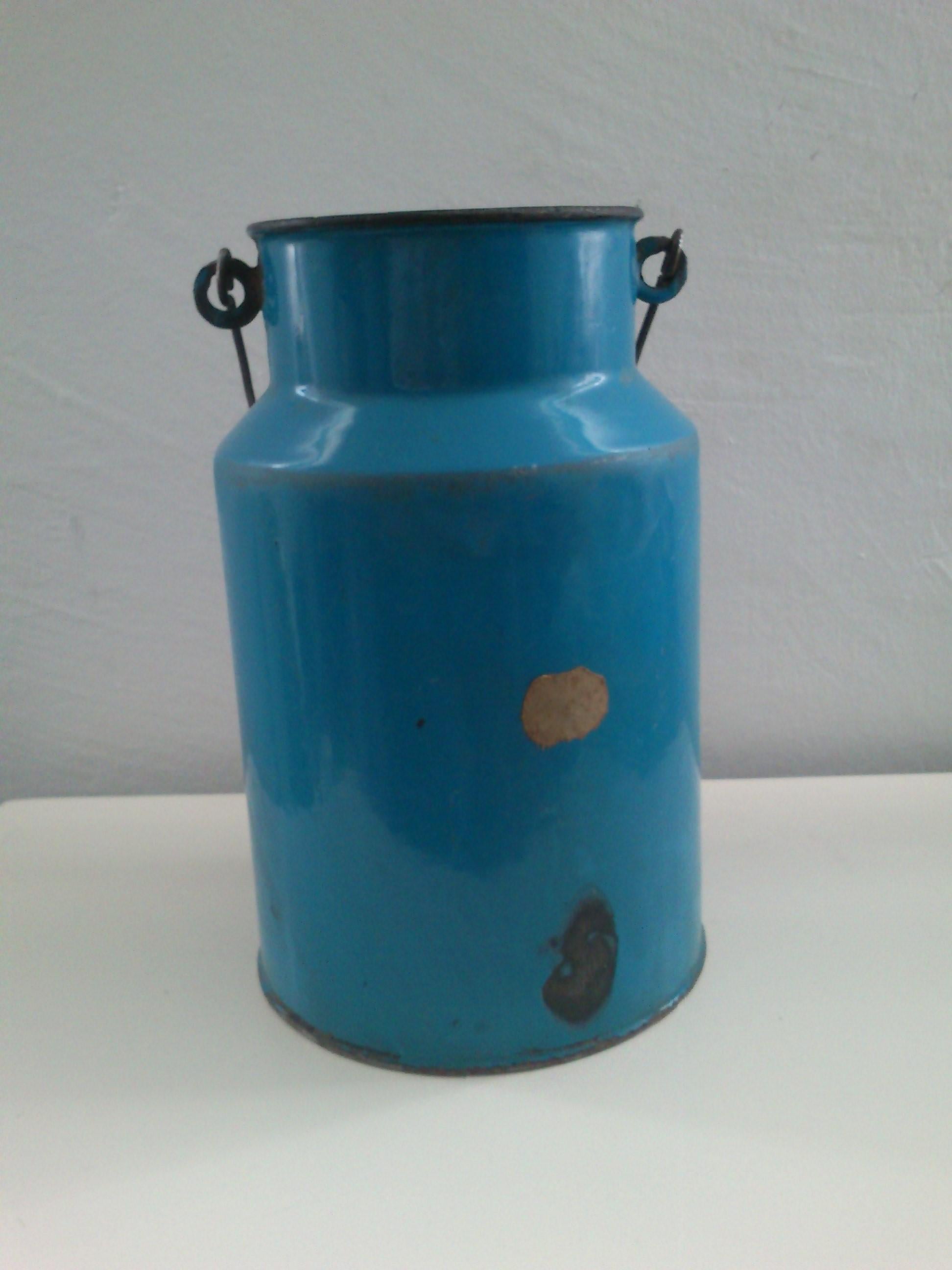 Vintage Blue Enamel Milk Can For Sale at 1stDibs | vintage milk can for ...