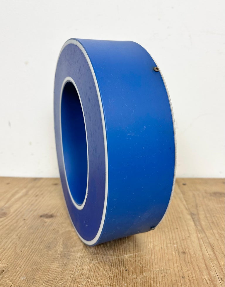 Vintage Blue Plastic Illuminated Letter O, 1970s For Sale at 1stDibs