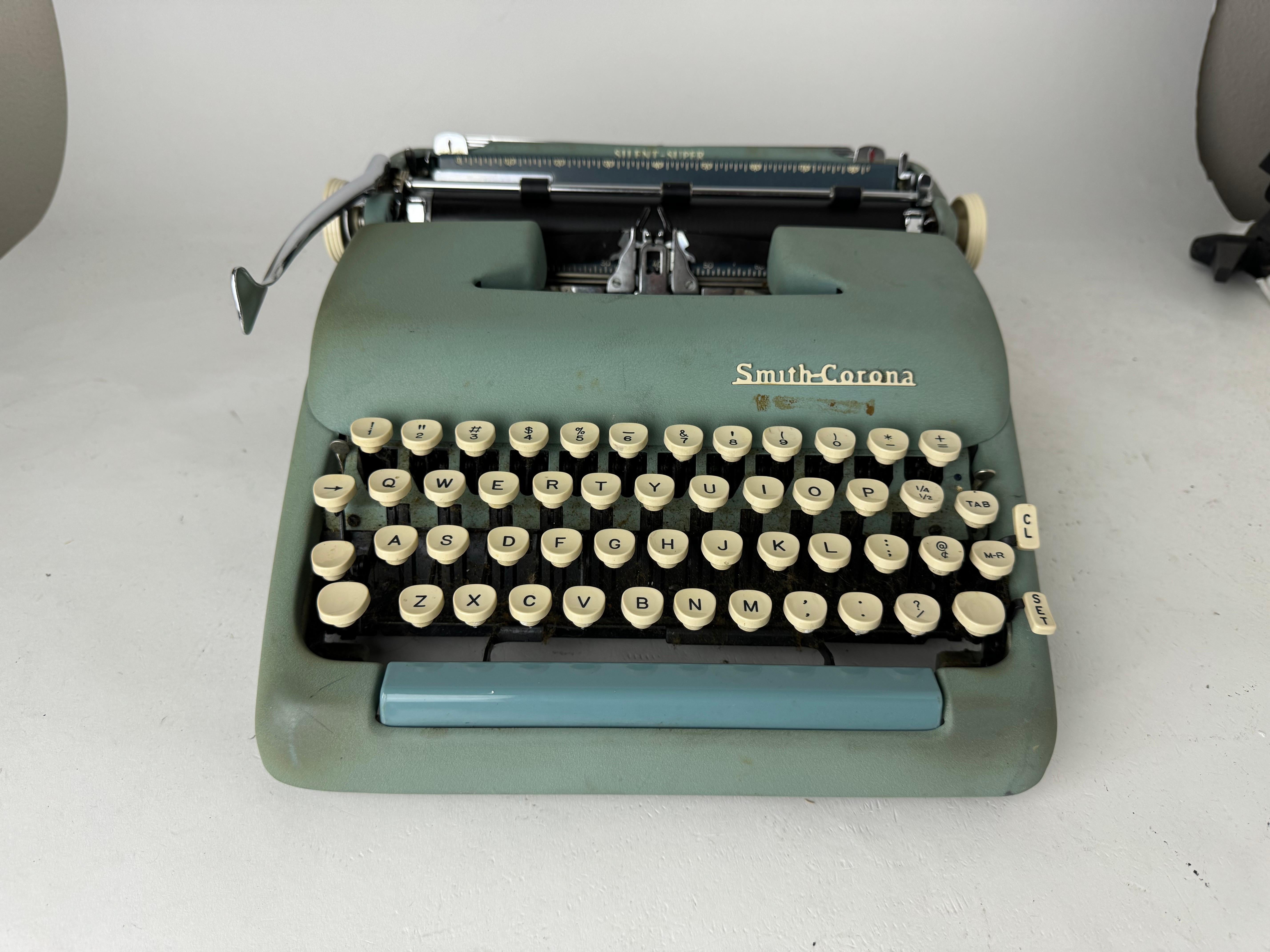 Vintage Blue Smith Corona Silent-Super Typewriter For Sale at 1stDibs