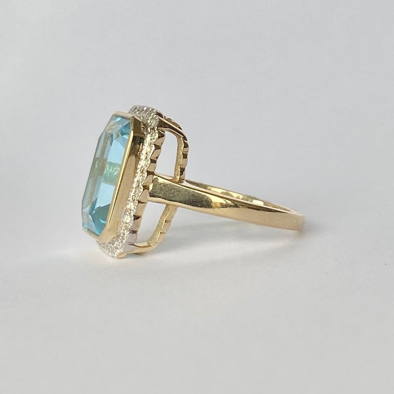 Vintage Luke Stockley Blue Topaz and Diamond 9 Carat Gold Cocktail Ring ...