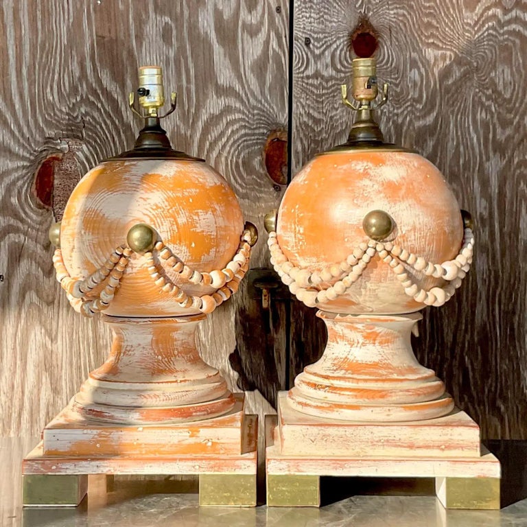 Vintage Boho Cerused Kiefer Swag Lampen, Paar im Angebot bei 1stDibs