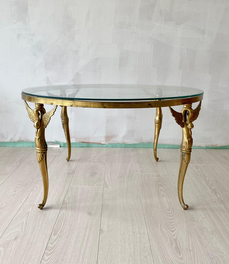 Vintage Brass Swan Round Coffee Table For Sale at 1stDibs