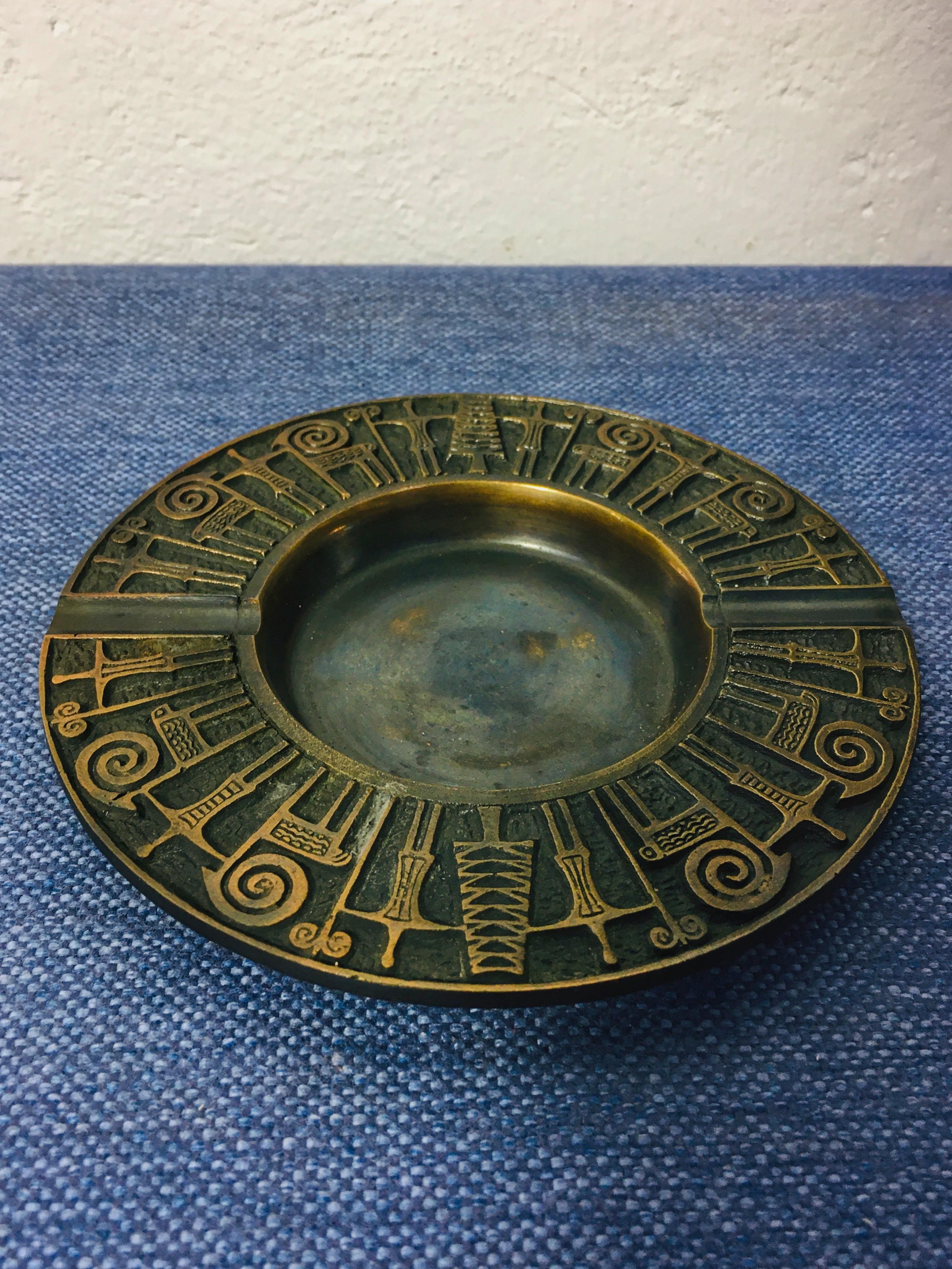 Vintage Bronze Ashtray with Brutalist Abstarct Decor, 1960s at 1stDibs ...