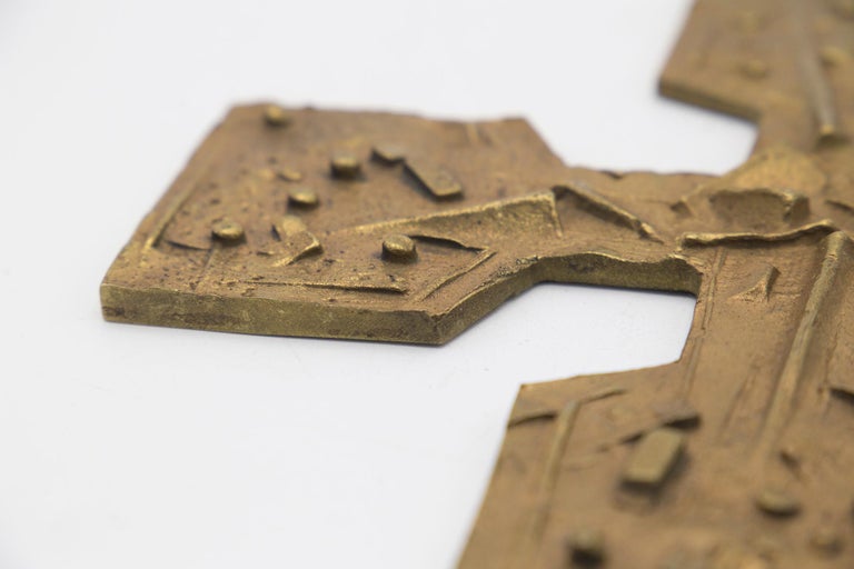 Vintage Brutalist Brass Cross For Sale at 1stDibs