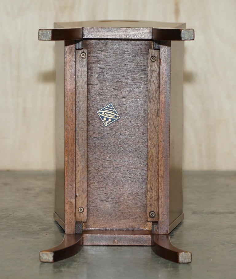 Vintage Burr Wanut Bevan Funnell Magazine Newspaper Rack Stunning ...