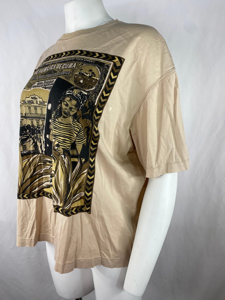 Vintage Byblos Beige Graphic T-shirt, Size Medium For Sale at 1stDibs