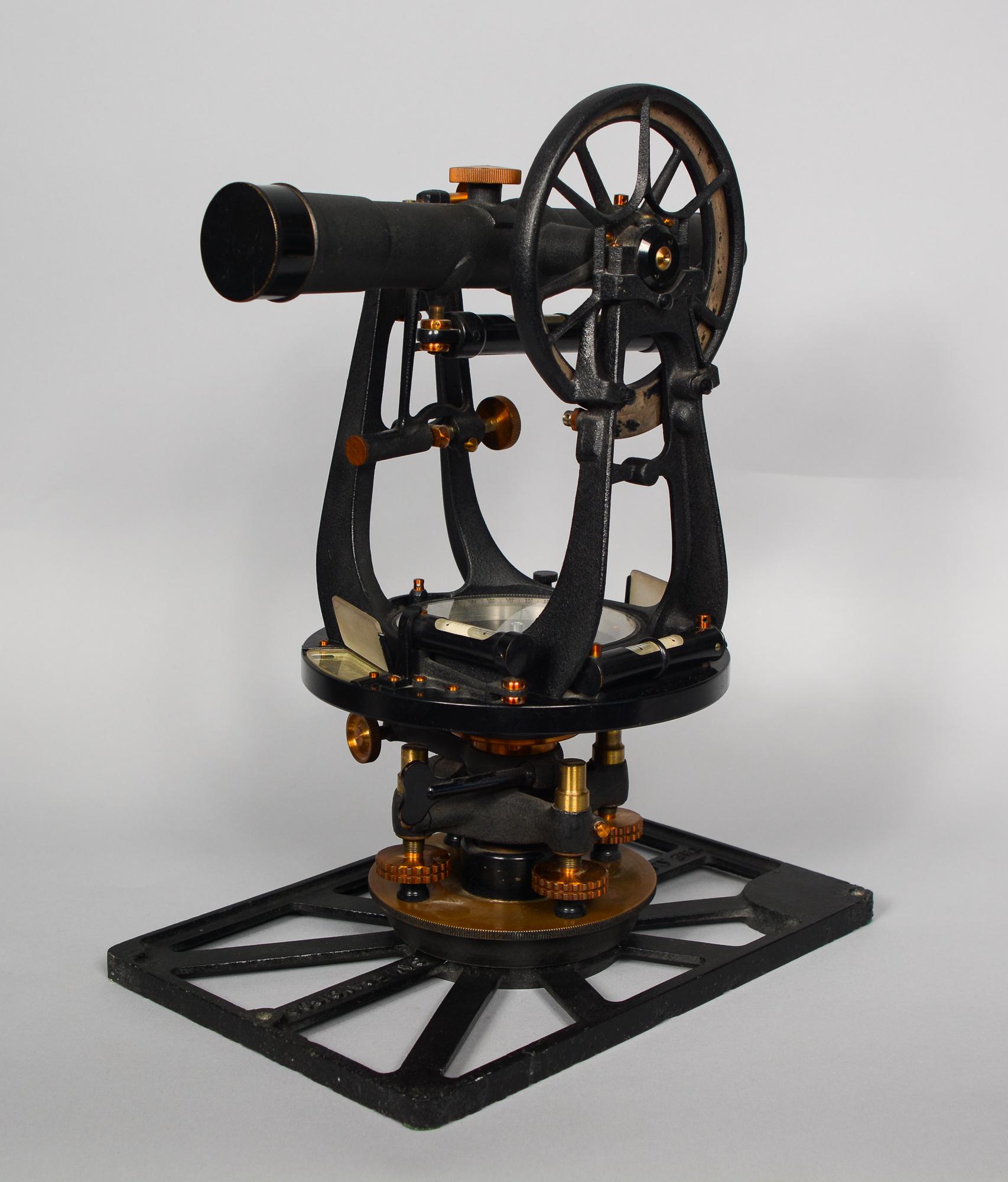 Vintage C. L. Berger and Sons Surveyor's Transit at 1stDibs | how old ...