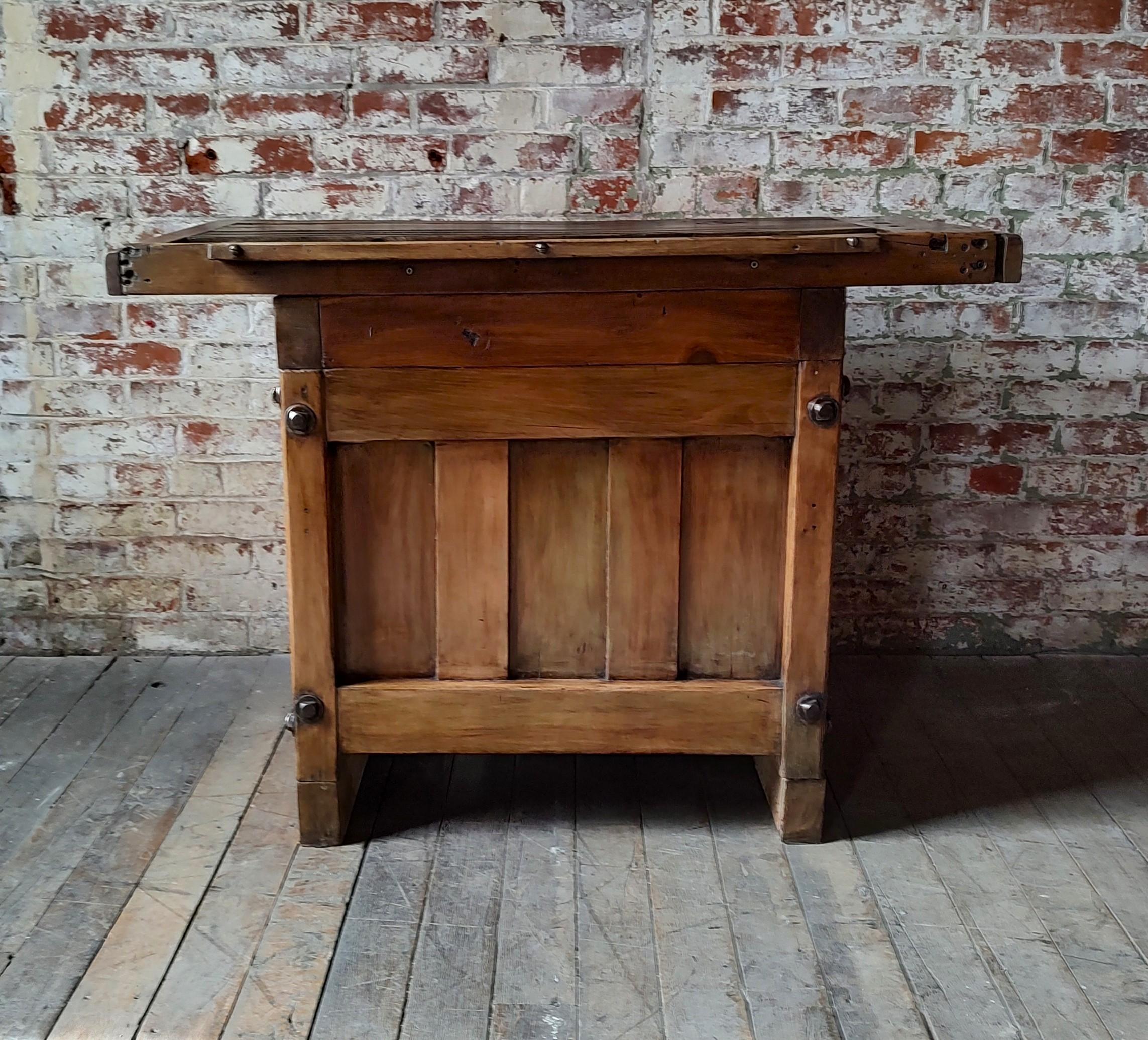 Vintage Cabinet Maker's Workbench For Sale at 1stDibs