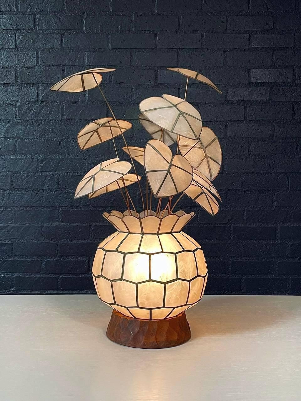 Vintage Capiz Lotus Leaf Shell and Brass Table Lamp For Sale at 1stDibs