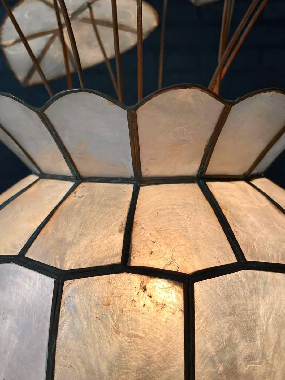 Vintage Capiz Lotus Leaf Shell and Brass Table Lamp For Sale at 1stDibs