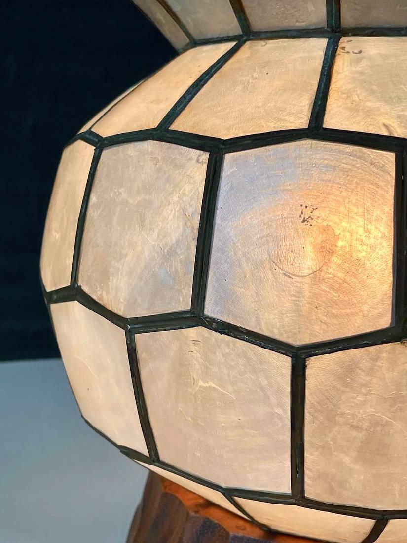 Vintage Capiz Lotus Leaf Shell and Brass Table Lamp For Sale at 1stDibs