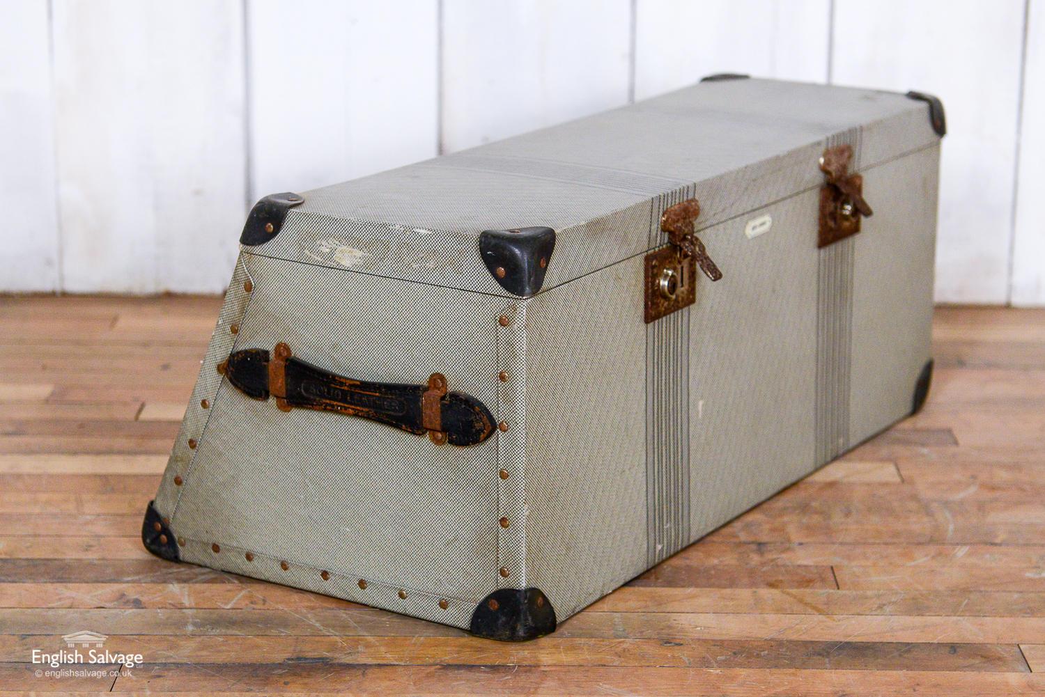 Vintage Car Trunk with Leather Straps, 20th Century For Sale at 1stDibs ...
