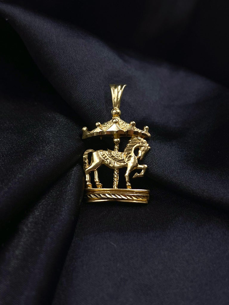 Vintage Carousel Horse Pendant, 14K Gold For Sale at 1stDibs