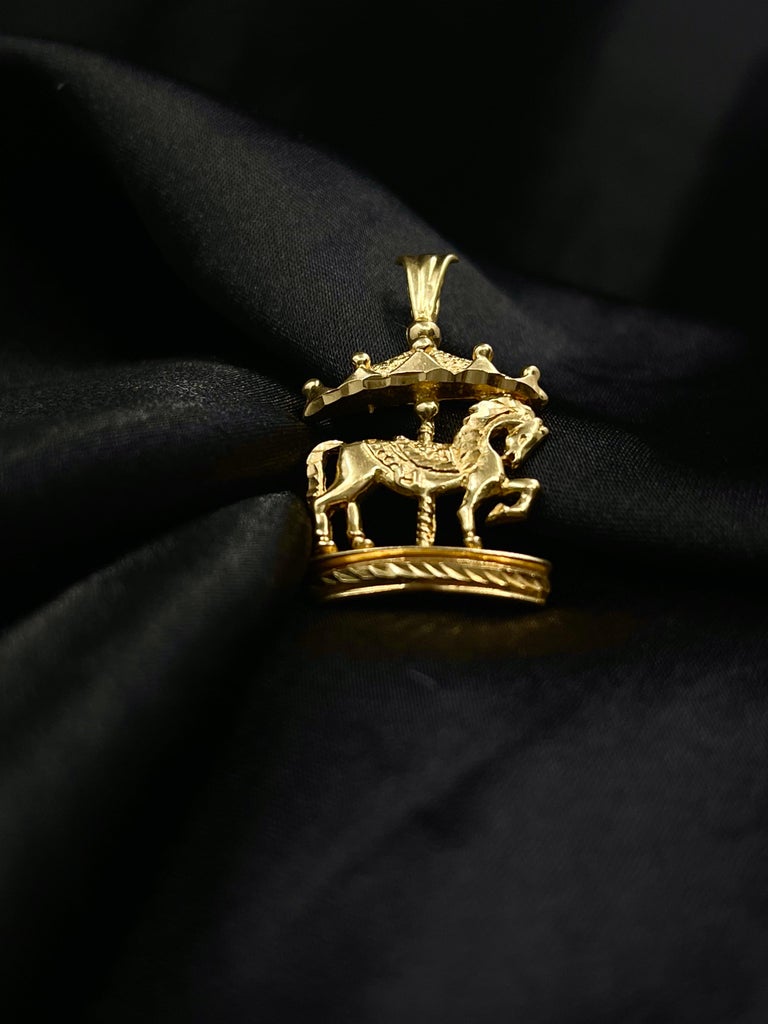 Vintage Carousel Horse Pendant, 14K Gold For Sale at 1stDibs