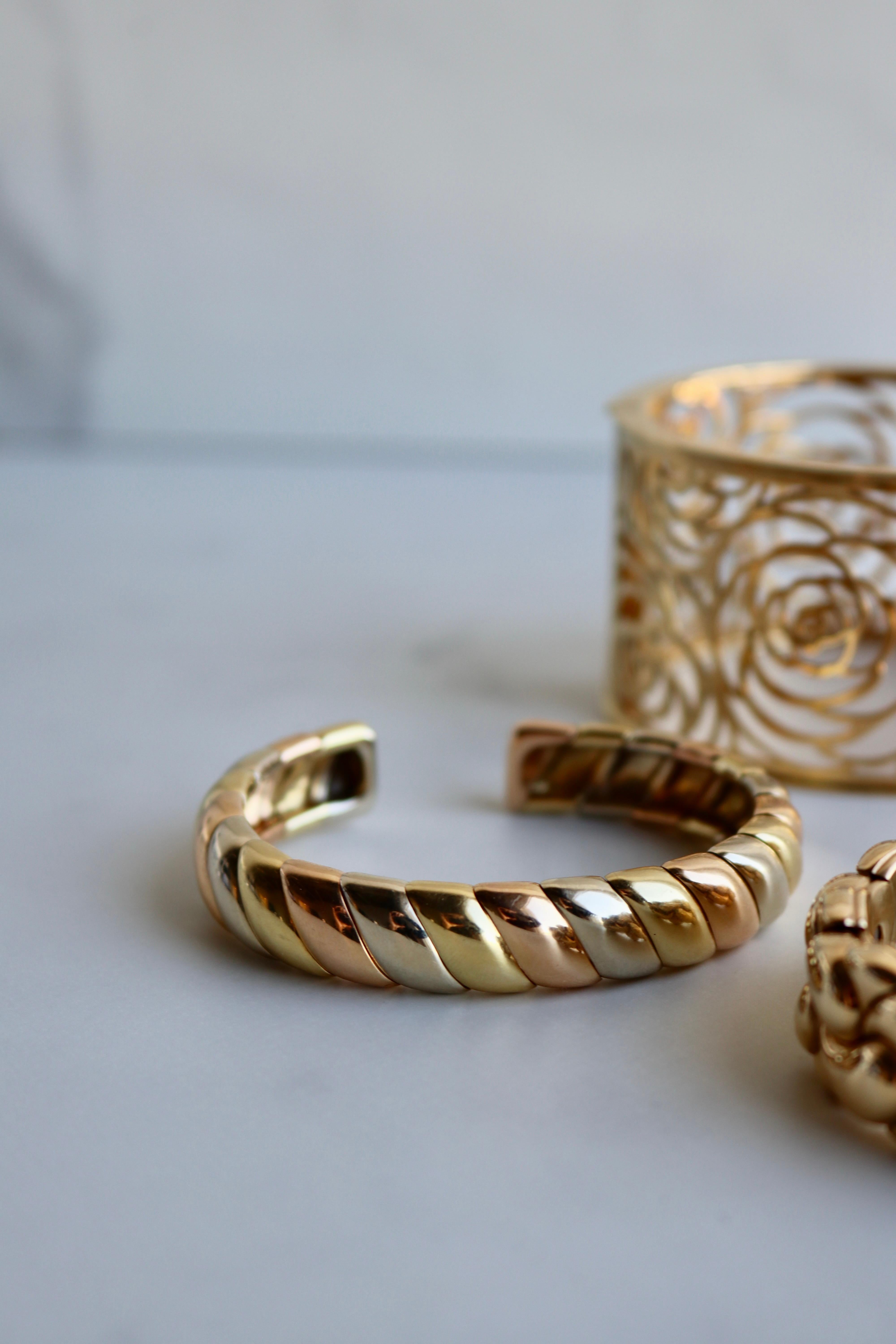 Vintage Cartier 18k Gold Tri Tone Bangle For Sale at 1stDibs