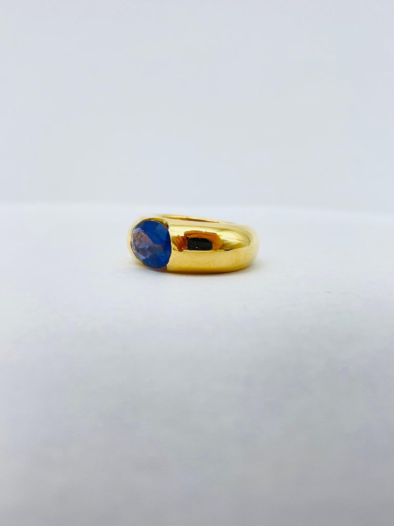 Vintage Cartier 18k Ring, Big Ellipse with Amethyst For Sale at 1stDibs