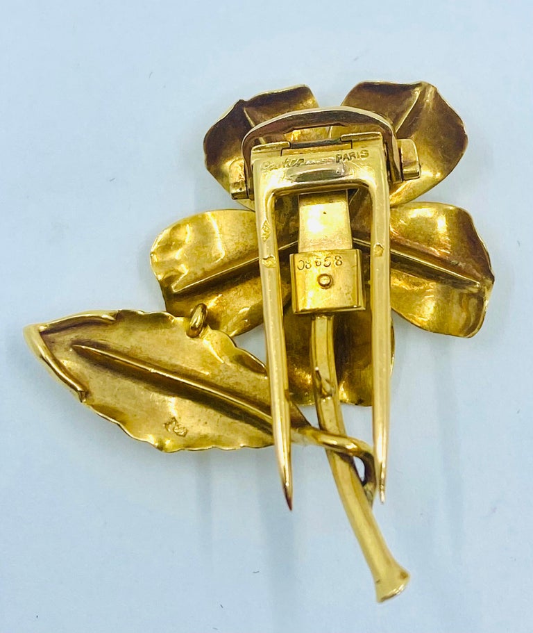 Vintage Cartier Sapphire Gold Brooch For Sale at 1stDibs